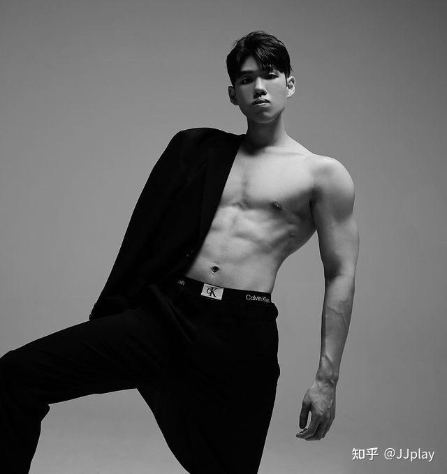 JJPLAY电竞报：真人版盲僧！ T1 Oner分享健身美照，大秀肌肉身材炸裂 - 知乎