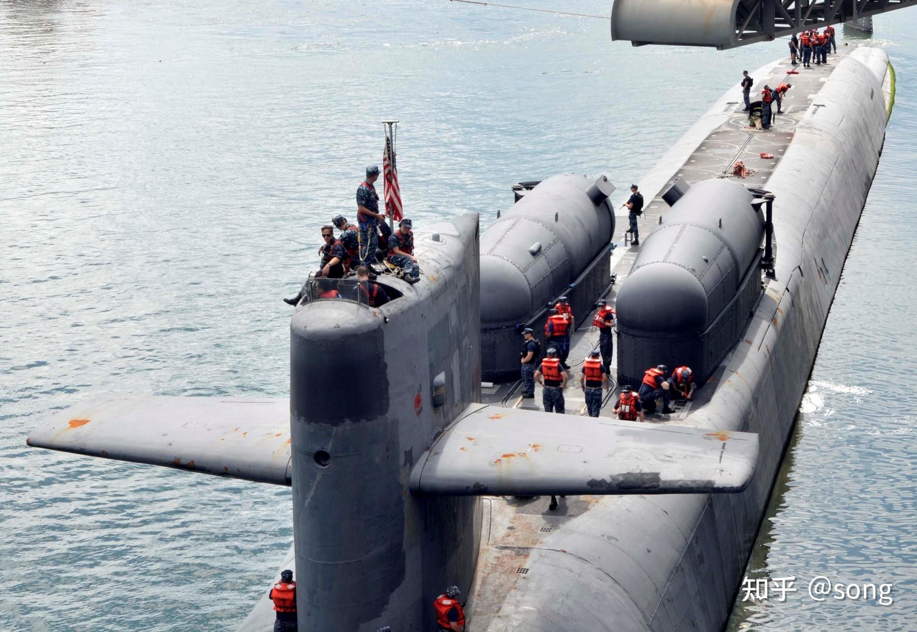 蛇头(Snakehead AUV)将成为美国核潜艇可以部署的最大自主水下航行器-蛇头被设计成适合现有的干甲板掩体，这些掩体连接到海军潜艇的背部，通常由海豹突击队使用。 - 知乎