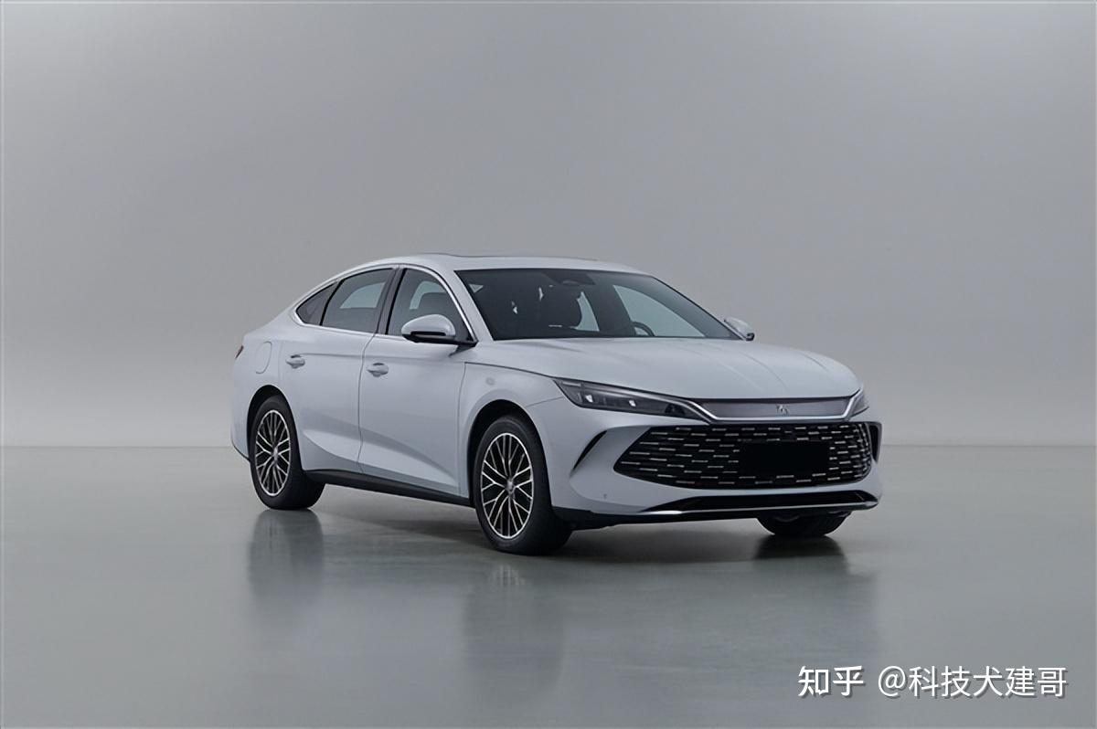 一文看懂小米SU7四种轮毂、轮胎；第五代DM-i百公里油耗不到4升 - 知乎