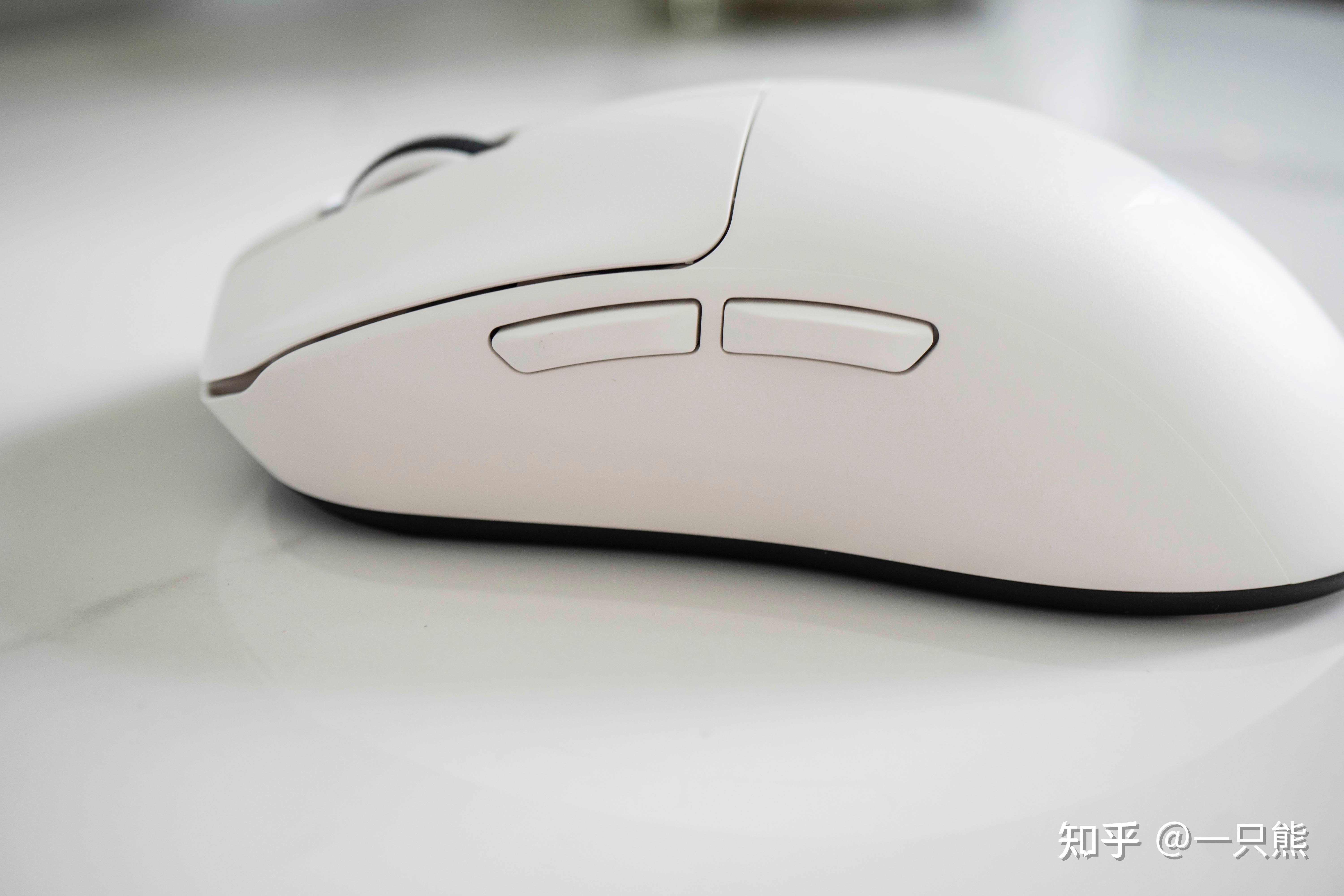 开箱VGN新品蜻蜓F1 MOBA鼠标：采用环诺冰莓粉点微动 - 知乎