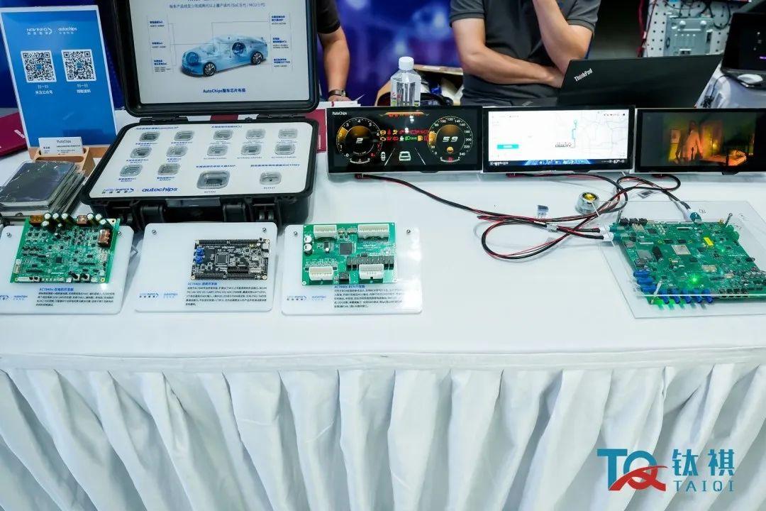 走进一汽红旗丨四维图新旗下杰发科技AC8025智能座舱方案受关注 - 知乎