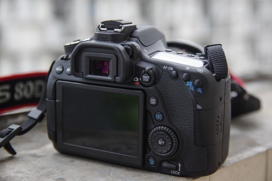 测评|金玉在内？——Canon EOS 80D - 知乎