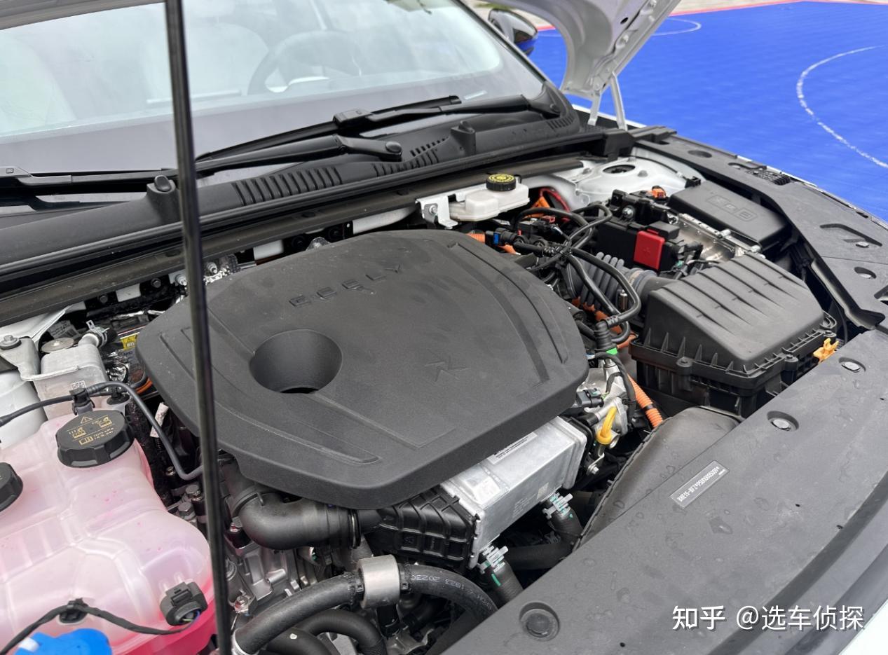 2023款银河L6，双穹顶天窗、墨镜遮阳板，390马力插混轿车 - 知乎