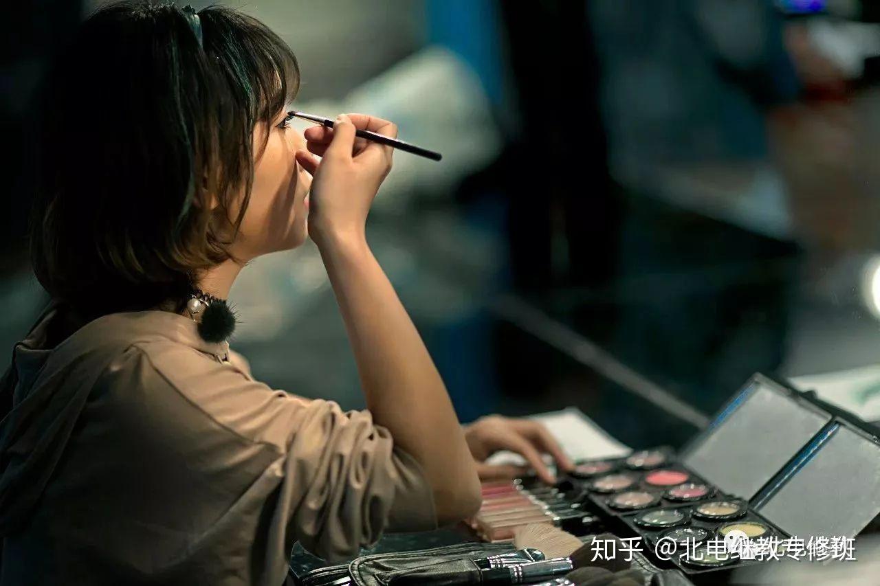 【经验分享】影视剧组化妆造型师 生存”攻略 知乎