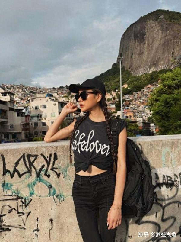 双馨女演员，蕾·莉尔·布莱克(Rae Lil Black)，详细介绍加多图赏析 - 知乎