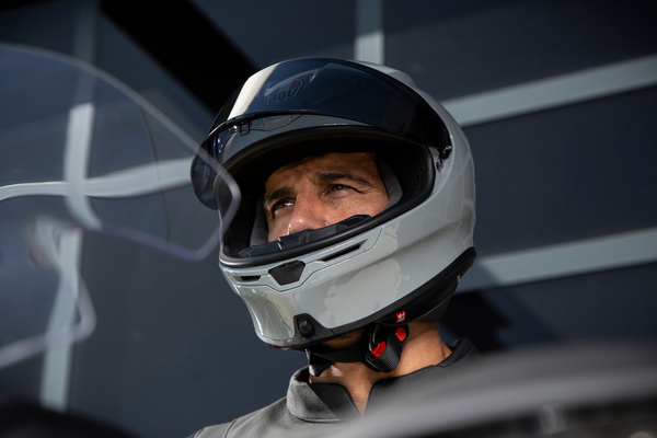 可能是全网最详细的高端头盔AGV介绍（四）：来自西西里的礼物——AGV - 知乎