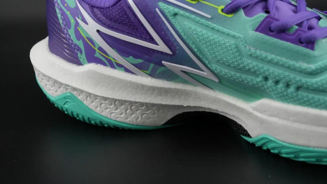 【球鞋选购指南】数不清的PRO系列应该怎么选？BIG3 4.0 SWITCH PRO、QUICK PRO及超新星1.0PRO - 知乎