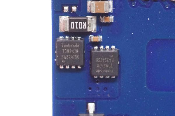 拆解报告：UGREEN绿联25000mAh 145W快充移动电源PB205 - 知乎