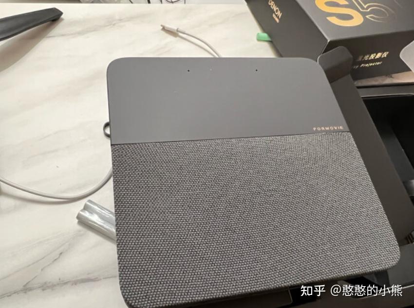 【家用投影仪推荐】如何在家享受影院级观影体验？峰米S5/极米NEW Z6X实测分享，教你打造沉浸式家庭影院！ - 知乎