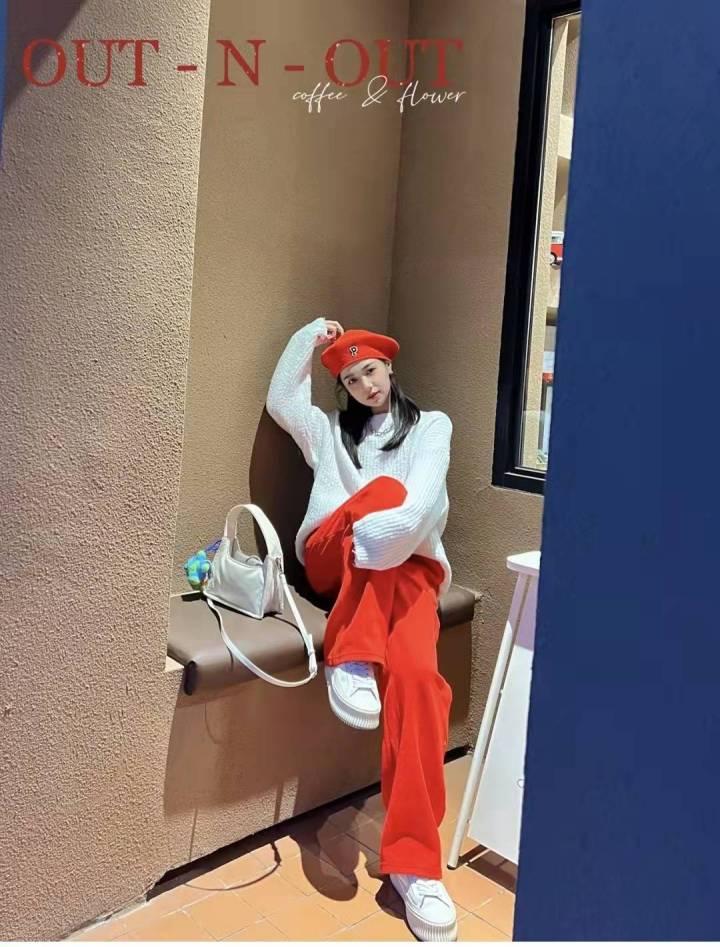 红色裤子搭配什么上衣颜色好看 - 知乎