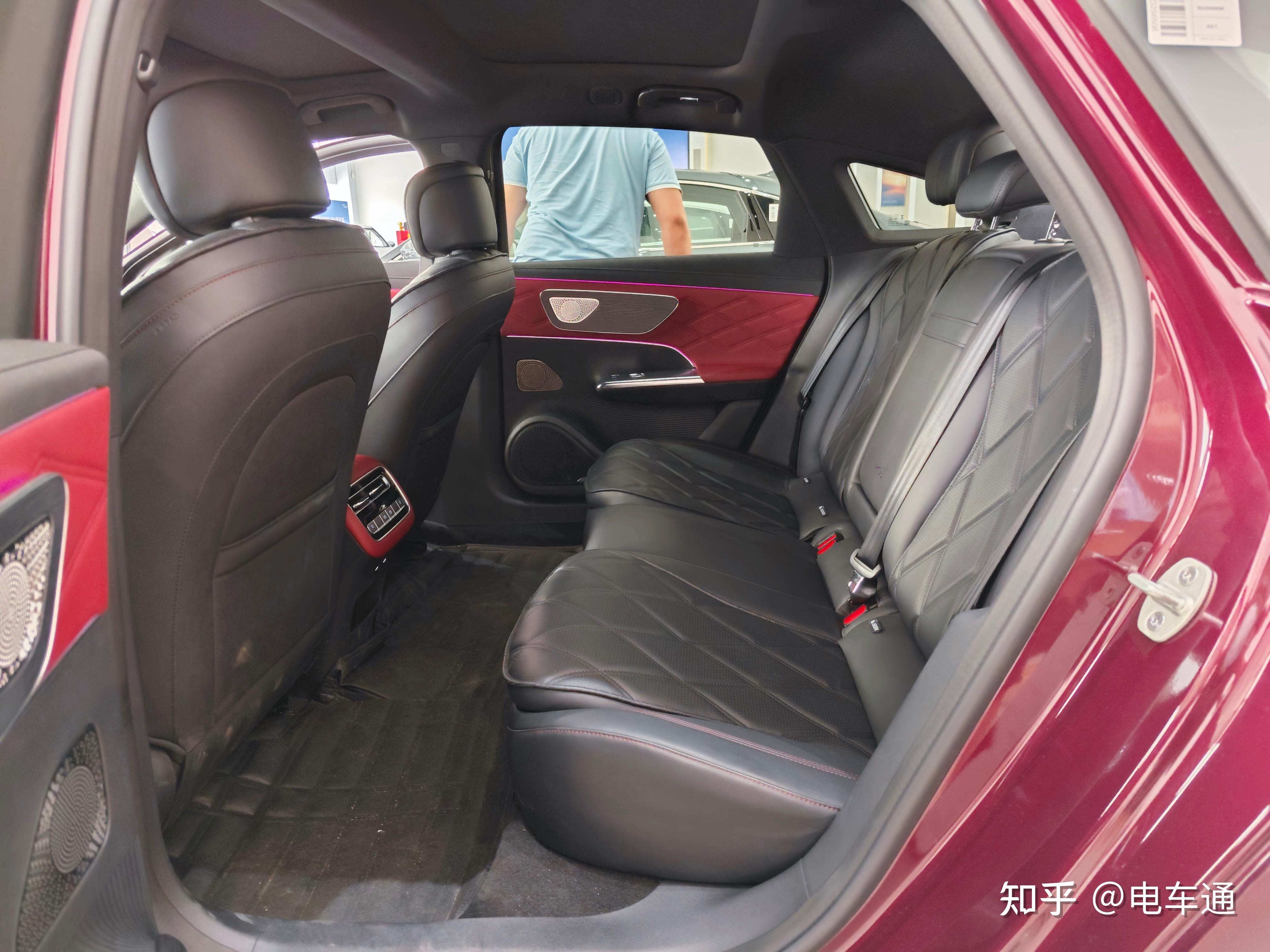 不吹不黑！抢先试驾奇瑞风云A9L：配置拉满，但能成吗？ - 知乎