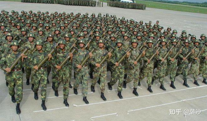 那就是解放军首款一次性火箭筒：用完就扔的PF89式80毫米火箭筒 - 知乎