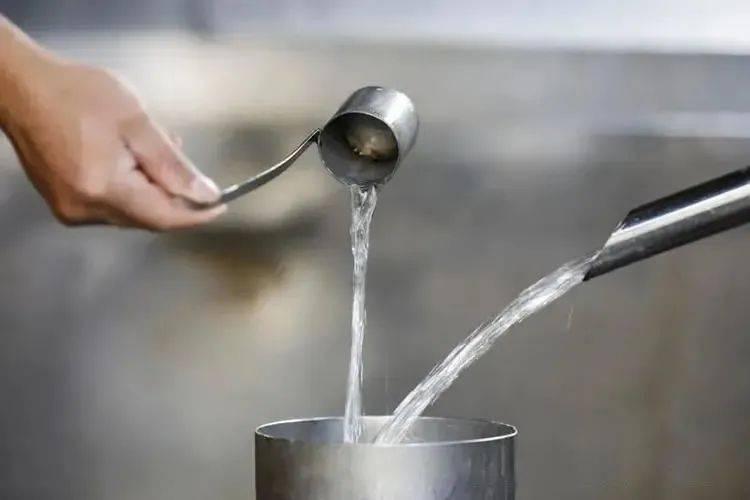 酱酒12987工艺有7次取酒，每一轮次的酒都是什么味道 知乎