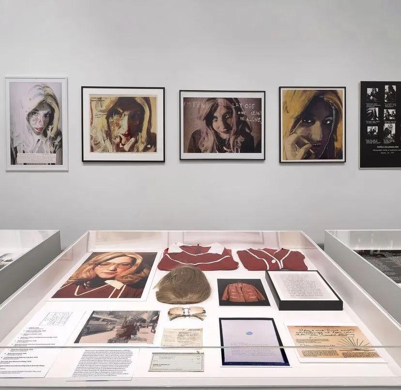 Lynn Hershman Leeson｜创造荒诞又现实人机同体的女艺术家 - 知乎