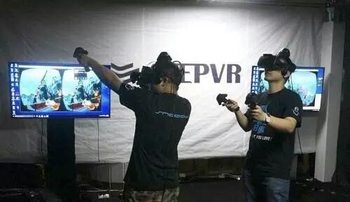 年榜专题|如何与VR世界的“人”探讨“人的问题”？——评三天两觉《惊悚乐园》 - 知乎