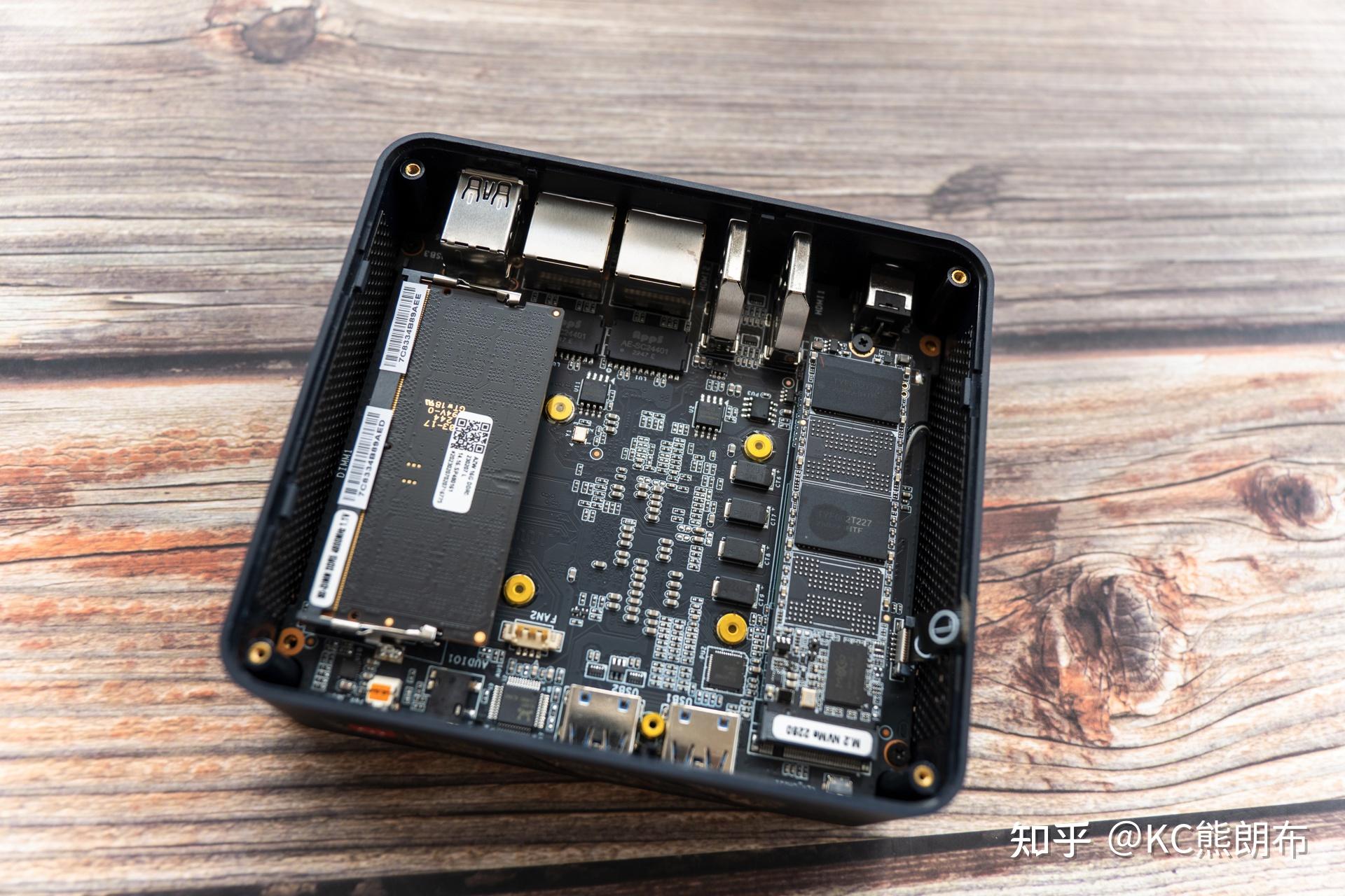 这台「软路由」办公也不错 零刻 EQ12 体验与拆机 - 知乎