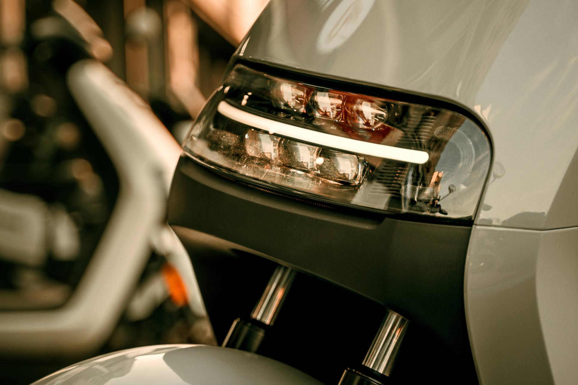 近2.1W的电动摩托车，体验如何？九号E200P MK2测评 - 知乎