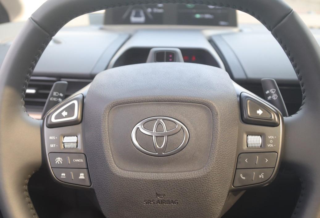 抢先试驾一汽丰田bZ3，比亚迪“代工”的丰田到底怎么样？ - 知乎