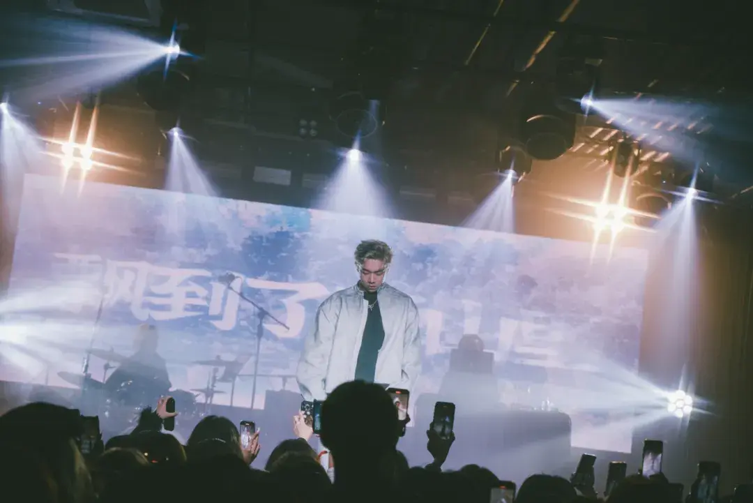 坐拥多首999+热歌，这位年轻rapper却总说自己太焦虑？ - 知乎