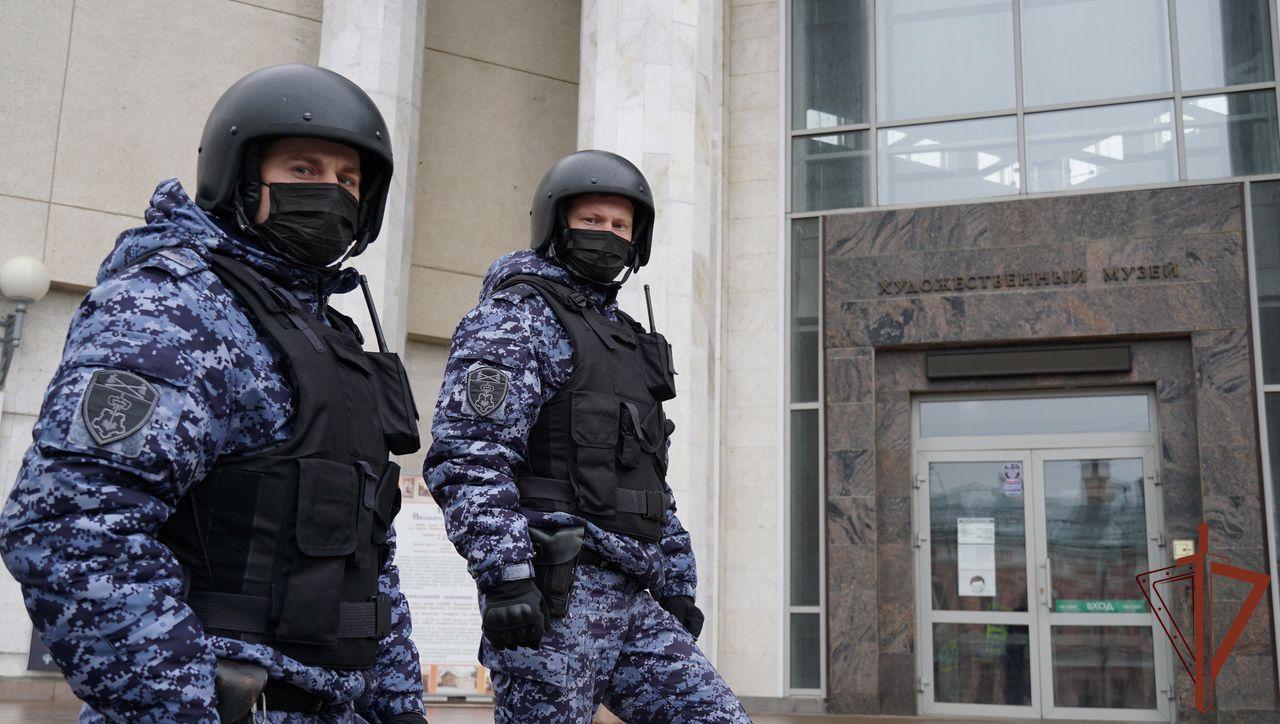 俄联邦国民警卫队的双刃—OMOH与СОБР - 知乎