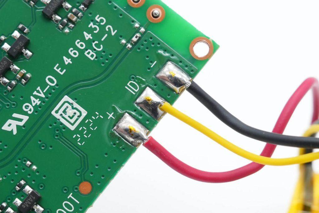 拆解报告：无线猫灵随身WiFi充电宝JS010 - 知乎