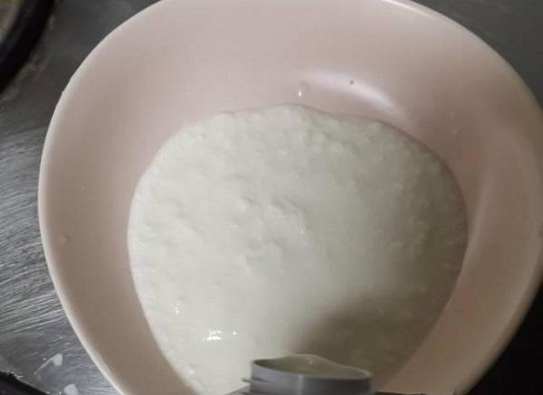 牛奶结块还能喝吗?是正常结块还是变质了?这样区分 知乎