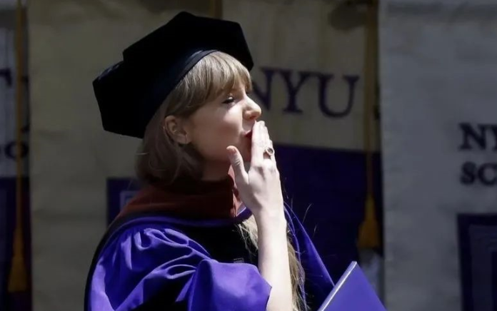Taylor Swift 空降纽约大学毕业典礼，优秀的人真的会发光！ - 知乎