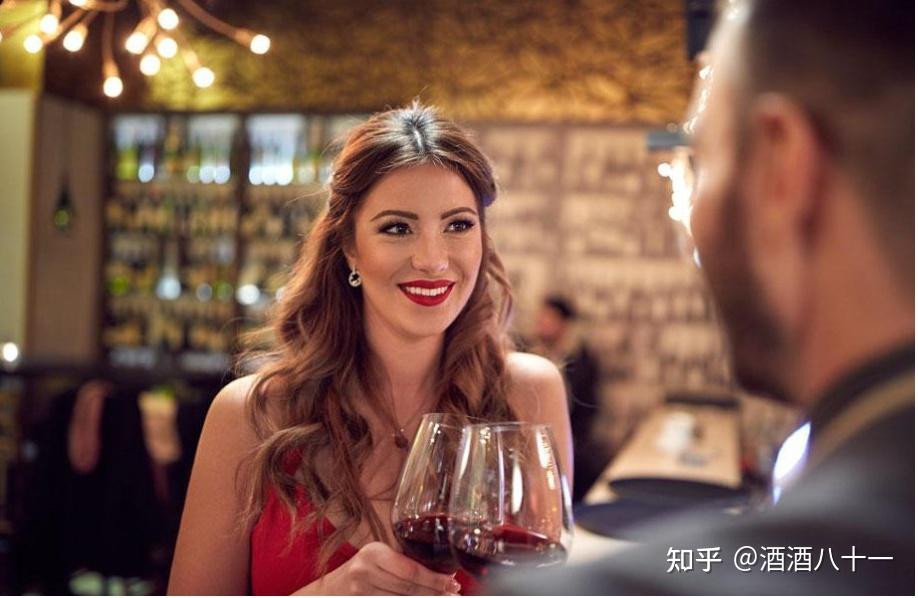 你会喝红酒么?怎么才能喝红酒才能出来高逼格?教你一招 知乎