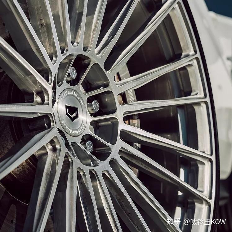 VOSSEN × RENNtech 高性能、大马力，打造独具USDM风格的AMG - 知乎