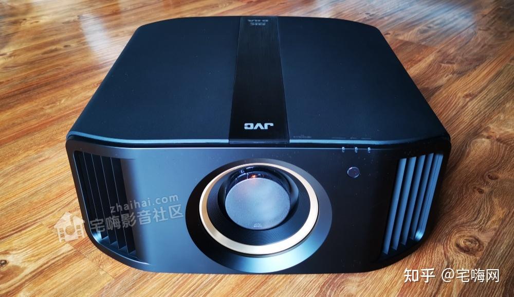 “暗夜中的精灵，恬静而优美”—JVC N98激光8K投影机测评！ - 知乎