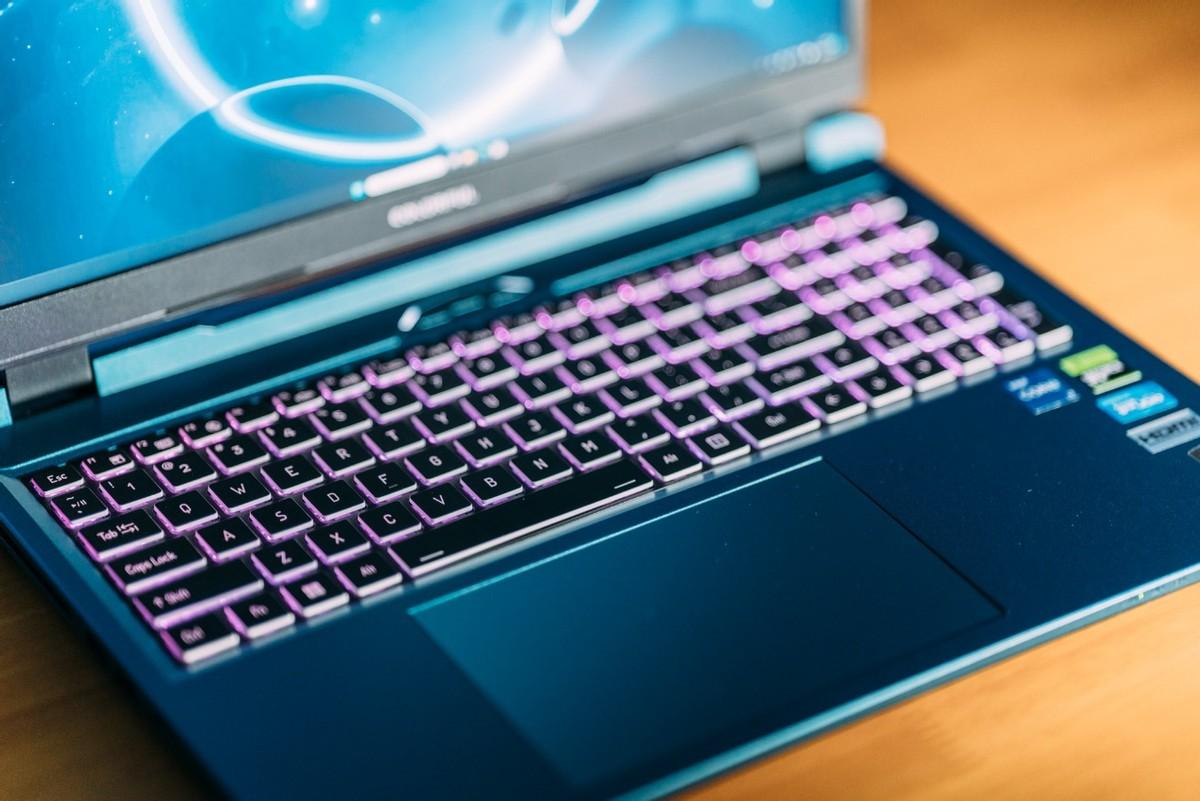 七彩虹隐星P16 2023评测：用上13代酷睿标压，演绎硬核性价比 - 知乎