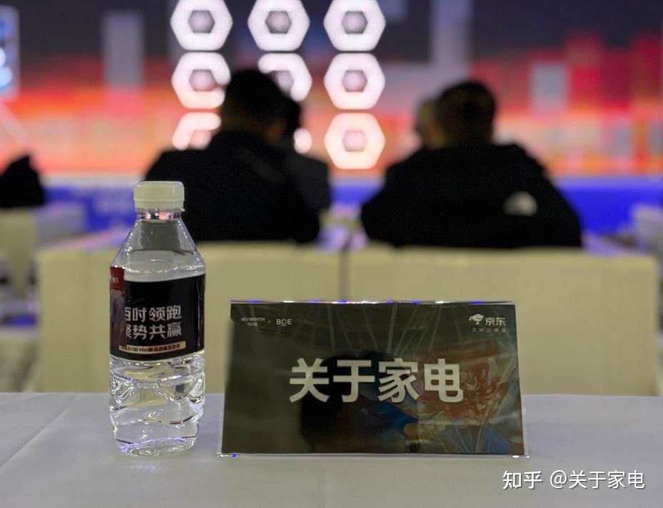 2025 年新款 Mini LED 电视 创维A5F Pro评测：比OLED更好的MiniLED? 究竟有哪些技术优势，能够在画质、音质 ...