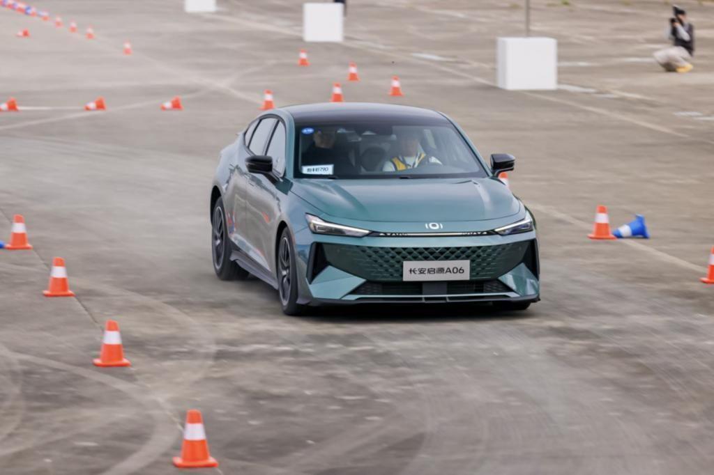 试驾官丨评测长安启源Q05＆A06，长安“混”出头了！ - 知乎