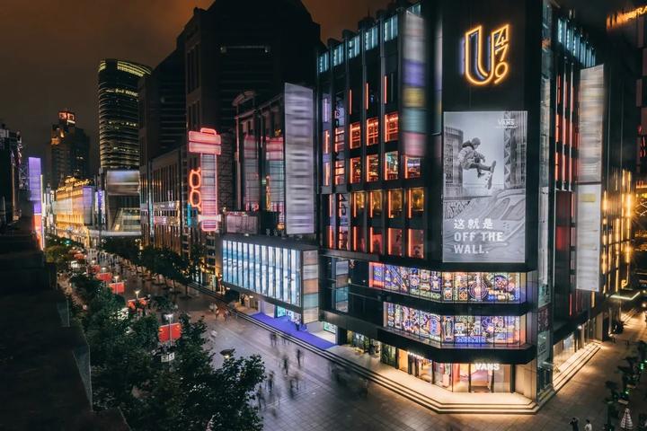 今年这些不足5万㎡的小商业，碾！压！级！惊！艳！丨发现好mall - 知乎