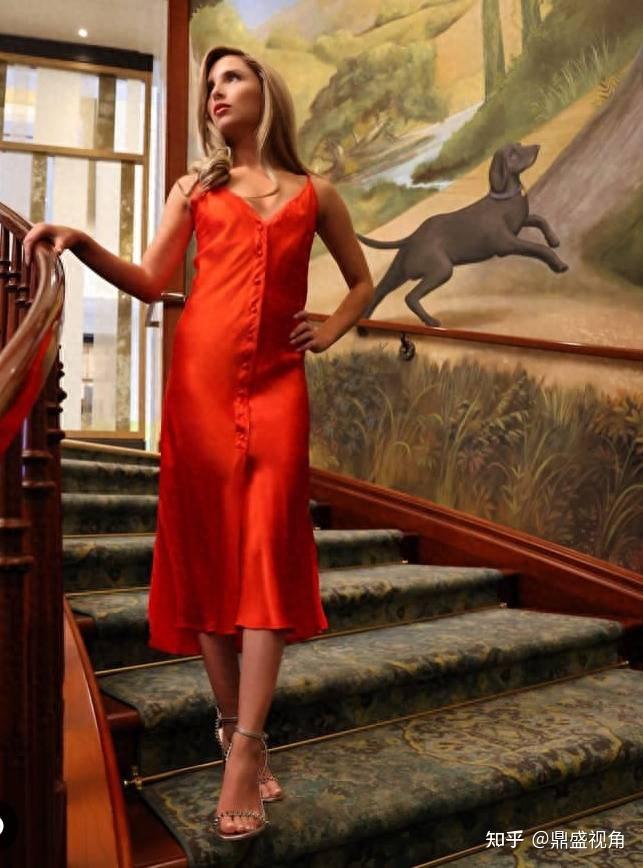 美国双馨女演员，派珀·佩里(Piper Perri),娇小体格下的强大活力 - 知乎