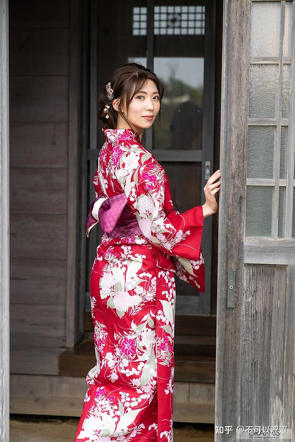 [Graphis] [202P]GALS NO.470 Lustrous Beauty 山岸逢花 - 知乎