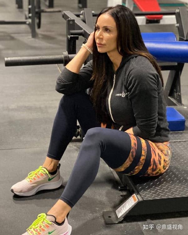 肯德拉·鲁斯特 (Kendra Lust)以其独特的风格而闻名业界（多图） - 知乎