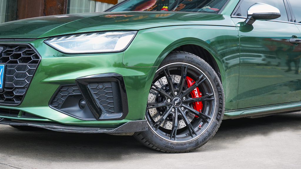 【案例鉴赏】奥迪A4L改装TEI Racing刹车套件前P40NS后P4-Explore - 知乎