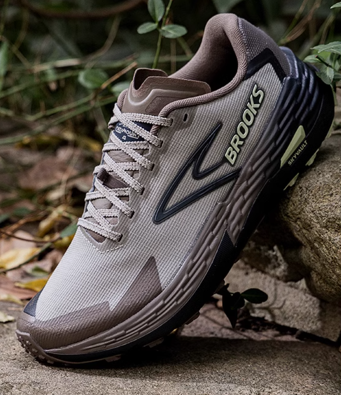 Brooks布鲁克斯专业跑鞋矩阵深度解析，竞速、缓震、越野三大矩阵（2025最新版） - 知乎