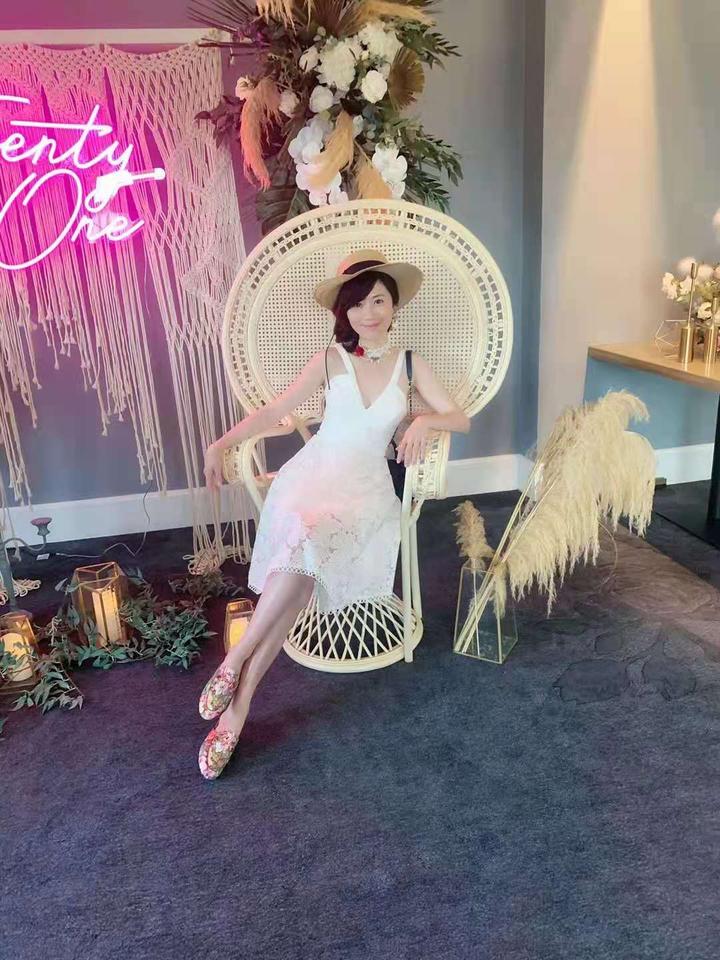 Ceo!辣妈!90后的她凭什么能叱咤nz时尚圈? 知乎