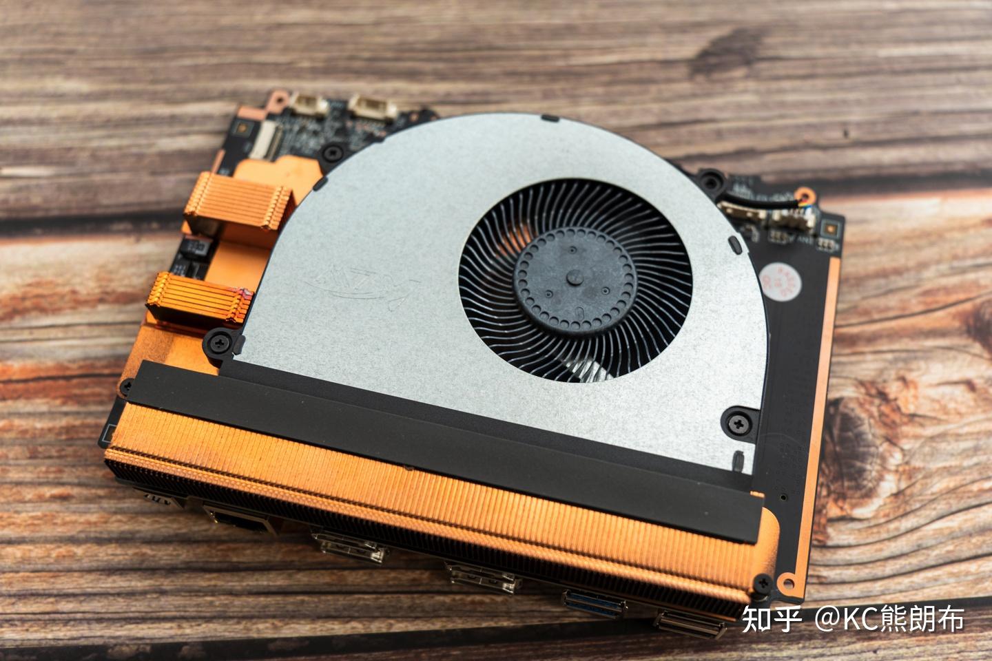 搭载 AMD 最强核显 680M 零刻 GTR6 深度评测 - 知乎