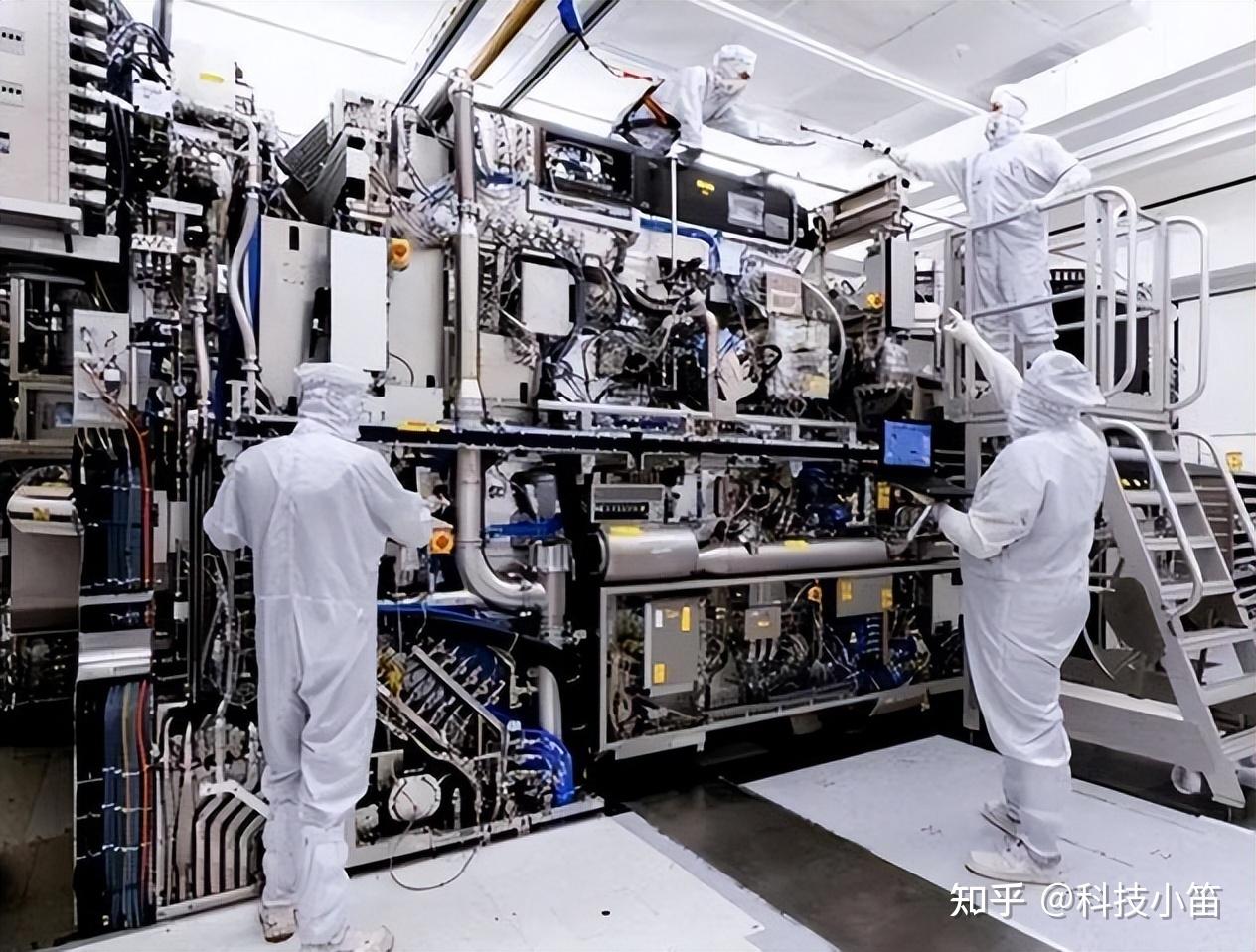 中国DUV光刻机亮相，能造出三纳米芯片，性能不输ASML？ - 知乎