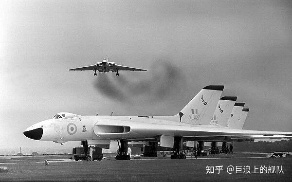 英国 阿夫罗 火神式 Vulcan 战略轰炸机 - 知乎