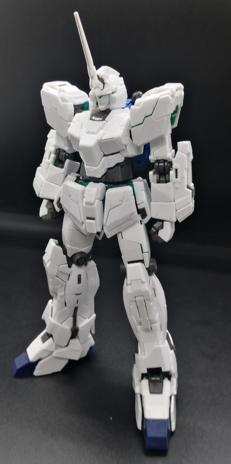 万代RG 机动战士高达UC RX-0 全装甲独角兽高达 - 知乎