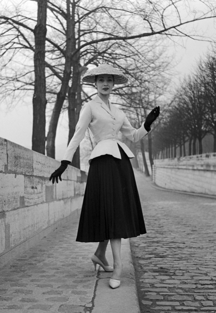 Maria Grazia Chiuri | Dior史上第一人，“硬”在哪？ - 知乎