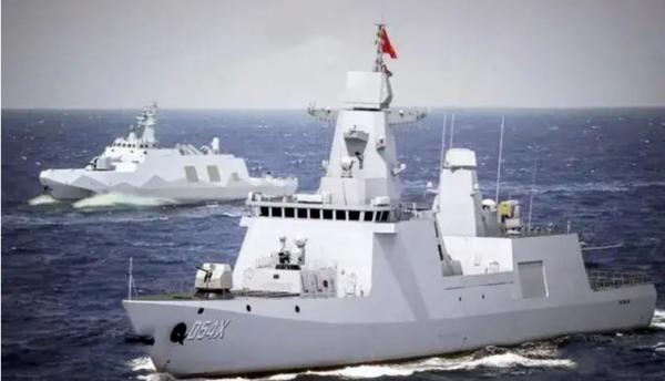 长147米、宽18米、排水量6000吨！中国新一代护卫舰054B终于现身！ - 知乎