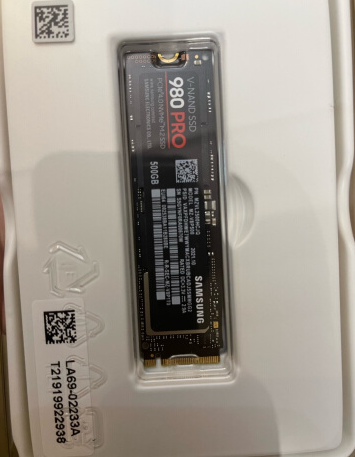铠侠ssd RC10跟RC20有啥区别啊，为啥rc20更便宜？