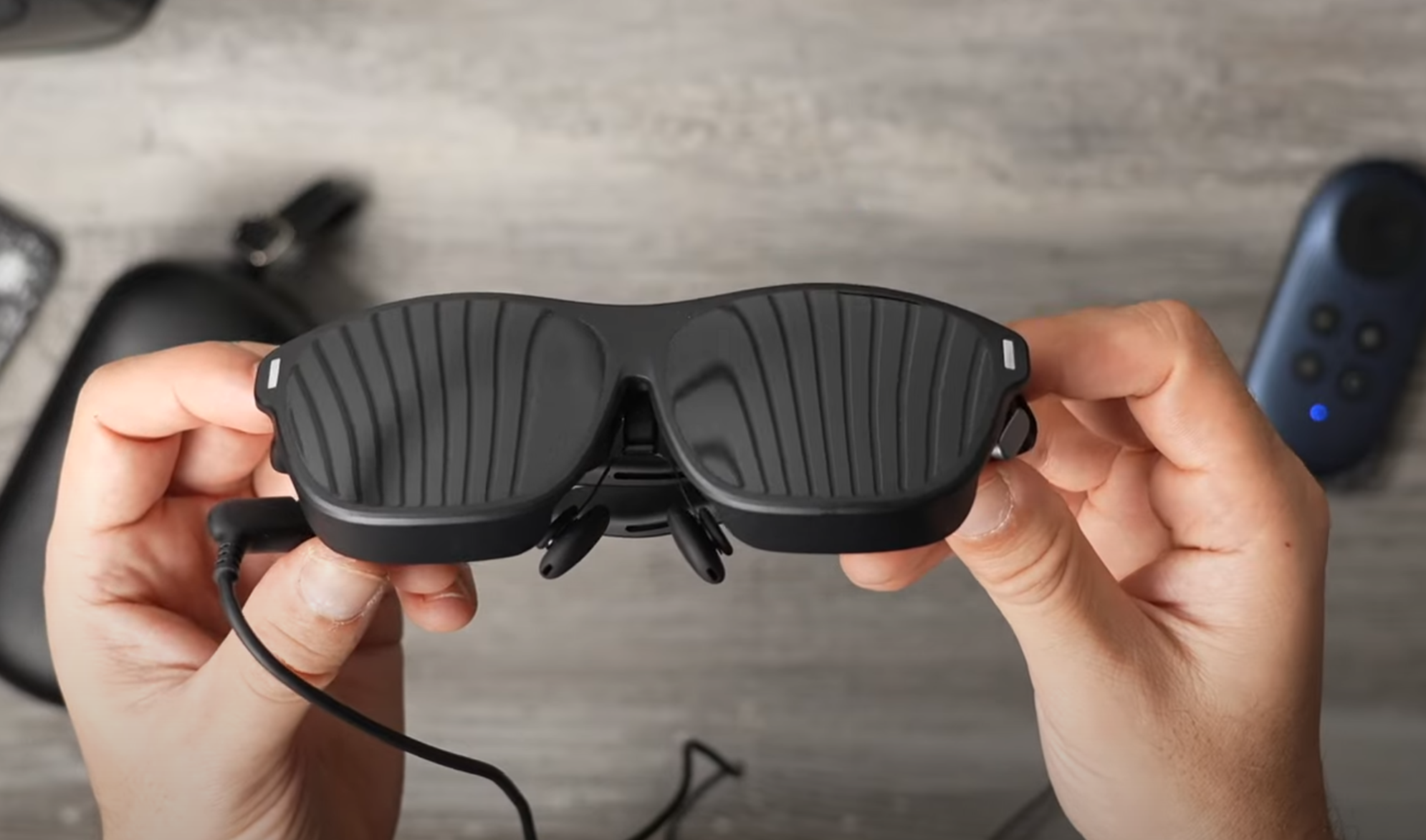 【测评】Rokid ARlite Max 2 深度体验：便携式AR眼镜的多功能探索 - 知乎