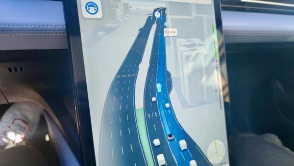 特斯拉FSD最大的威胁？评测小鹏CNGP城市辅助驾驶 - 知乎