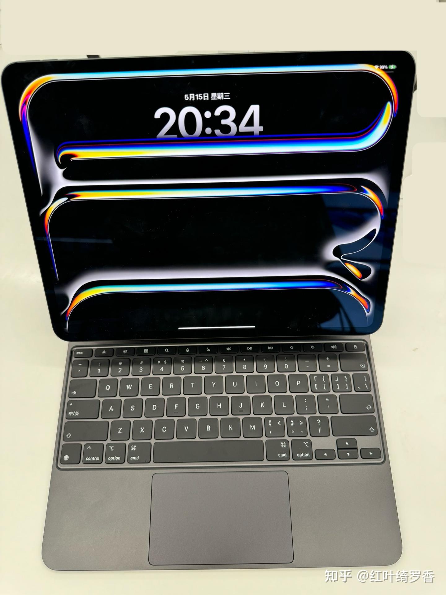 2024款iPad Pro M4全面解读，M4芯片性能、双层OLED、轻薄设计、全新外设、软件生态等！新款iPad Pro值得买吗？如何选择 ...
